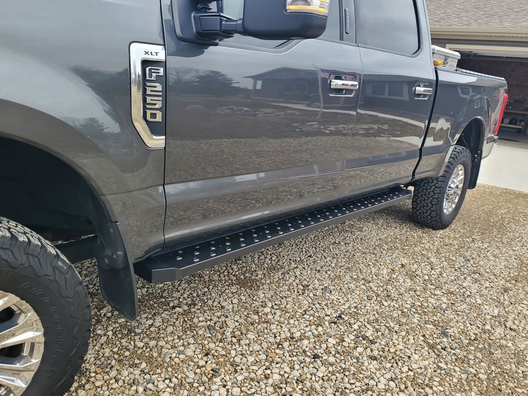 Ford F 250 Super Duty Barricade Open Trail HD Running Boards 17 24 SuperCrew